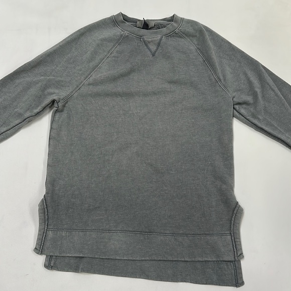 Universal Thread | Tops | Universal Thread Long Sleeves | Poshmark